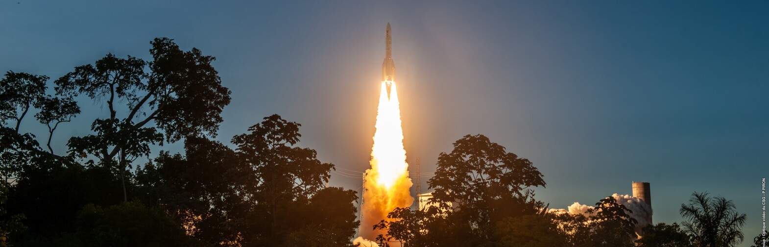 Job CNES - 26-069 Modeling and simulation of soot for LOx/CH4 ...